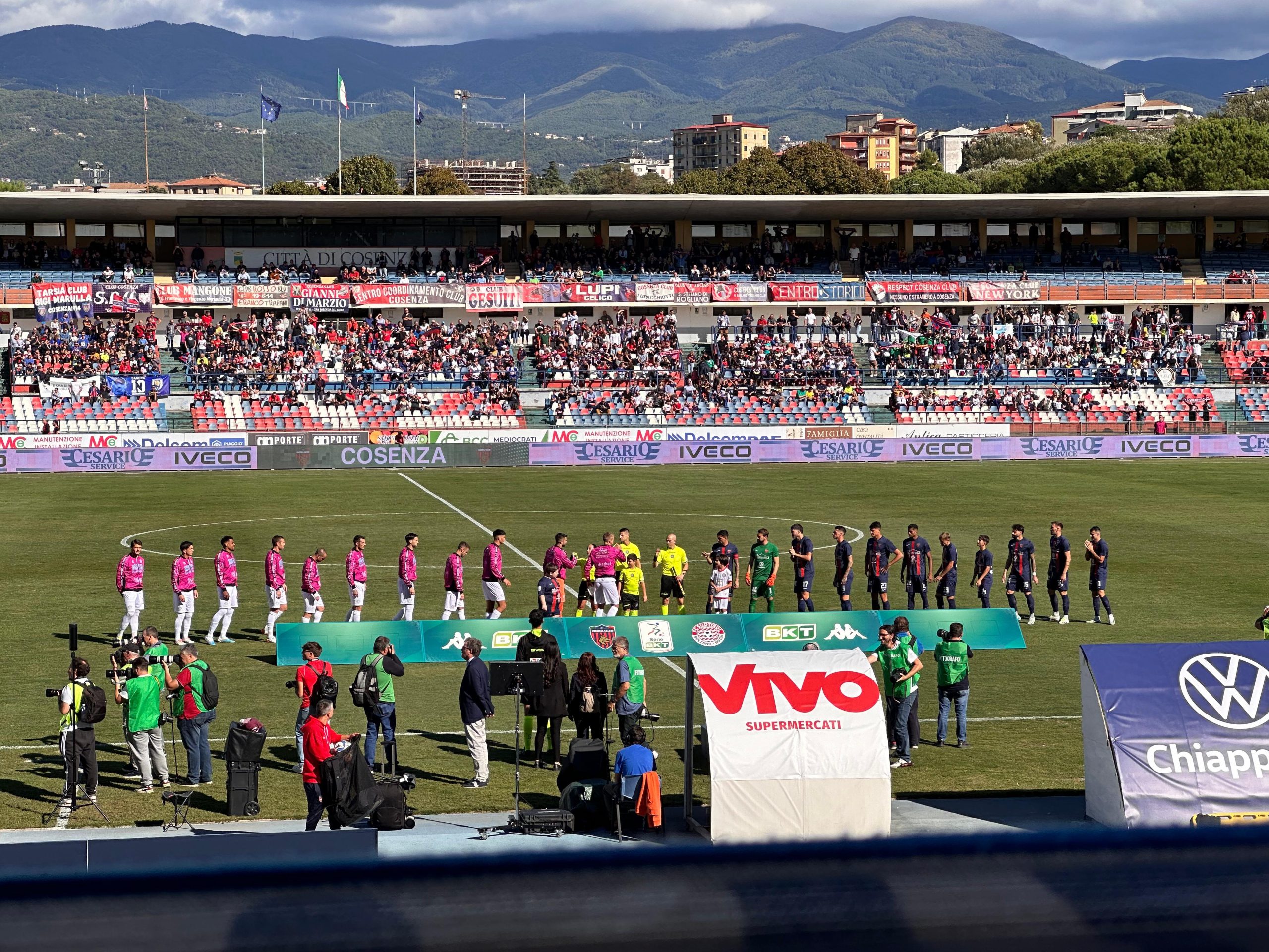 Cosenza, che disastro! Il Sudtirol vince in 10 al Marulla, prestazione ...