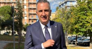 La politica delle idee per costruire il domani, Orlandino Greco affonda ...